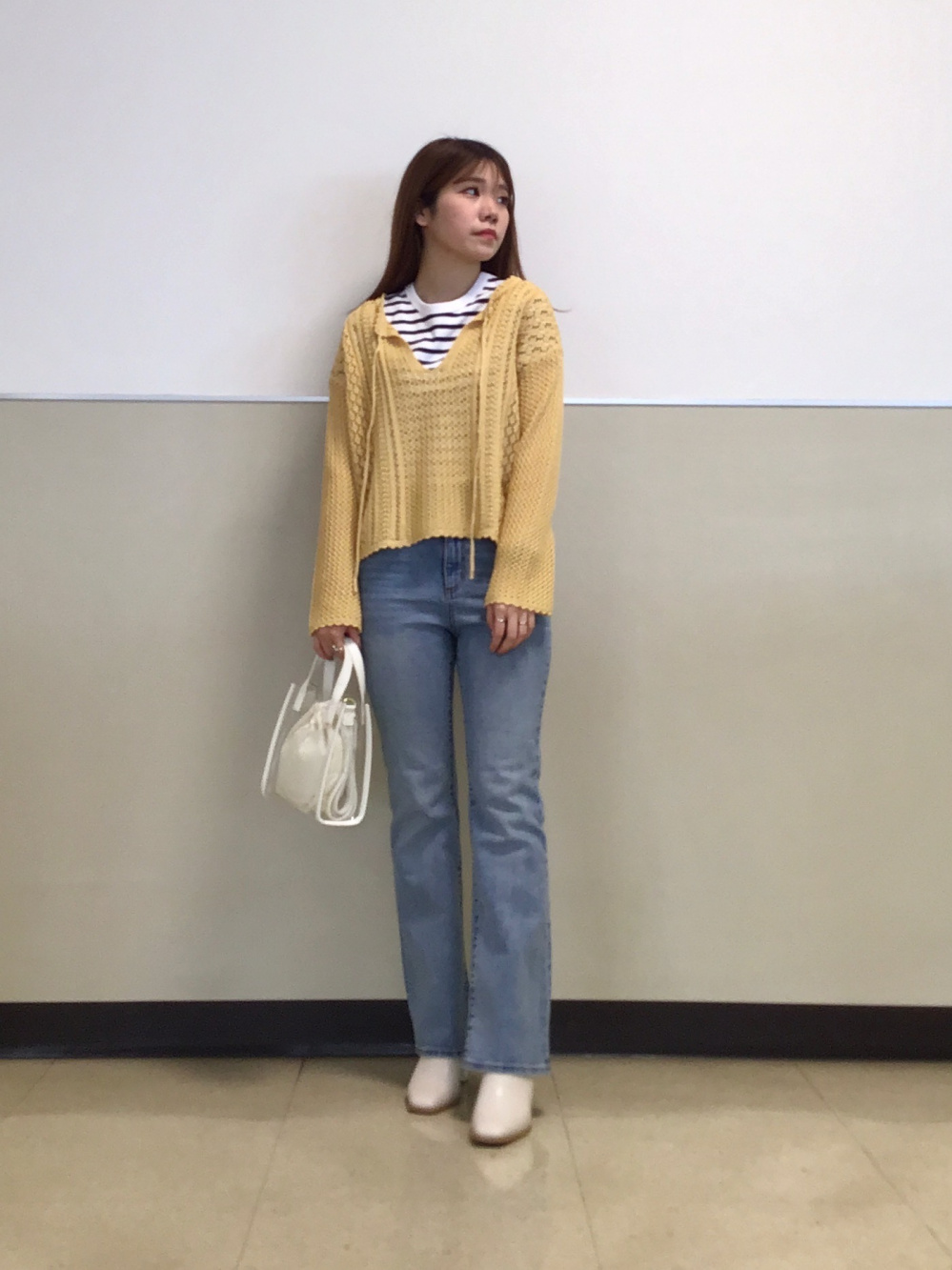 「フレアジーンズ(丈標準72～76cm)、レーシーウエストリボンワンピース(半袖)Z+E」の着用コーディネート| ジーユー