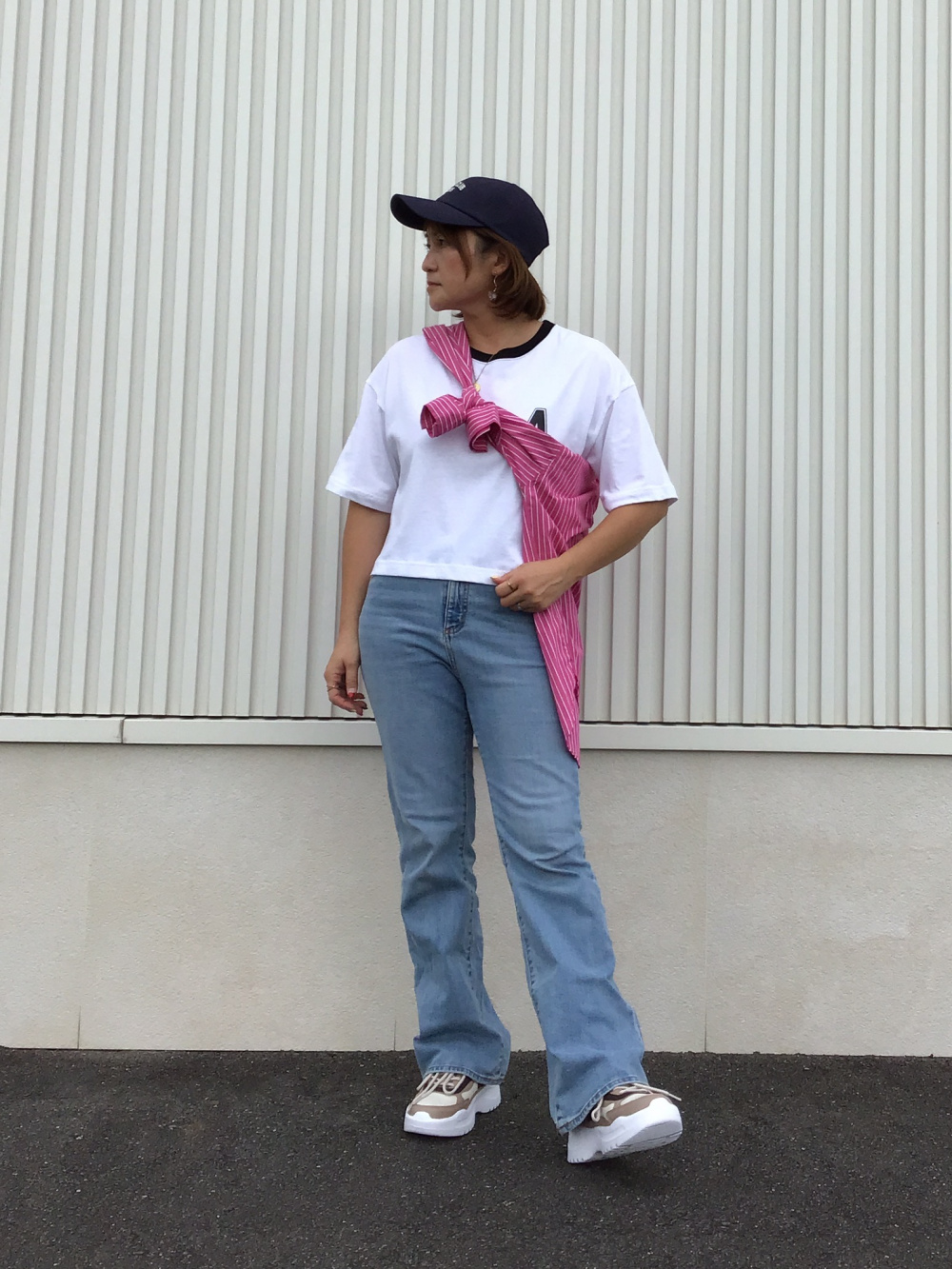 「フレアジーンズC(丈標準72.0～76.0cm)」の着用コーディネート| ジーユー