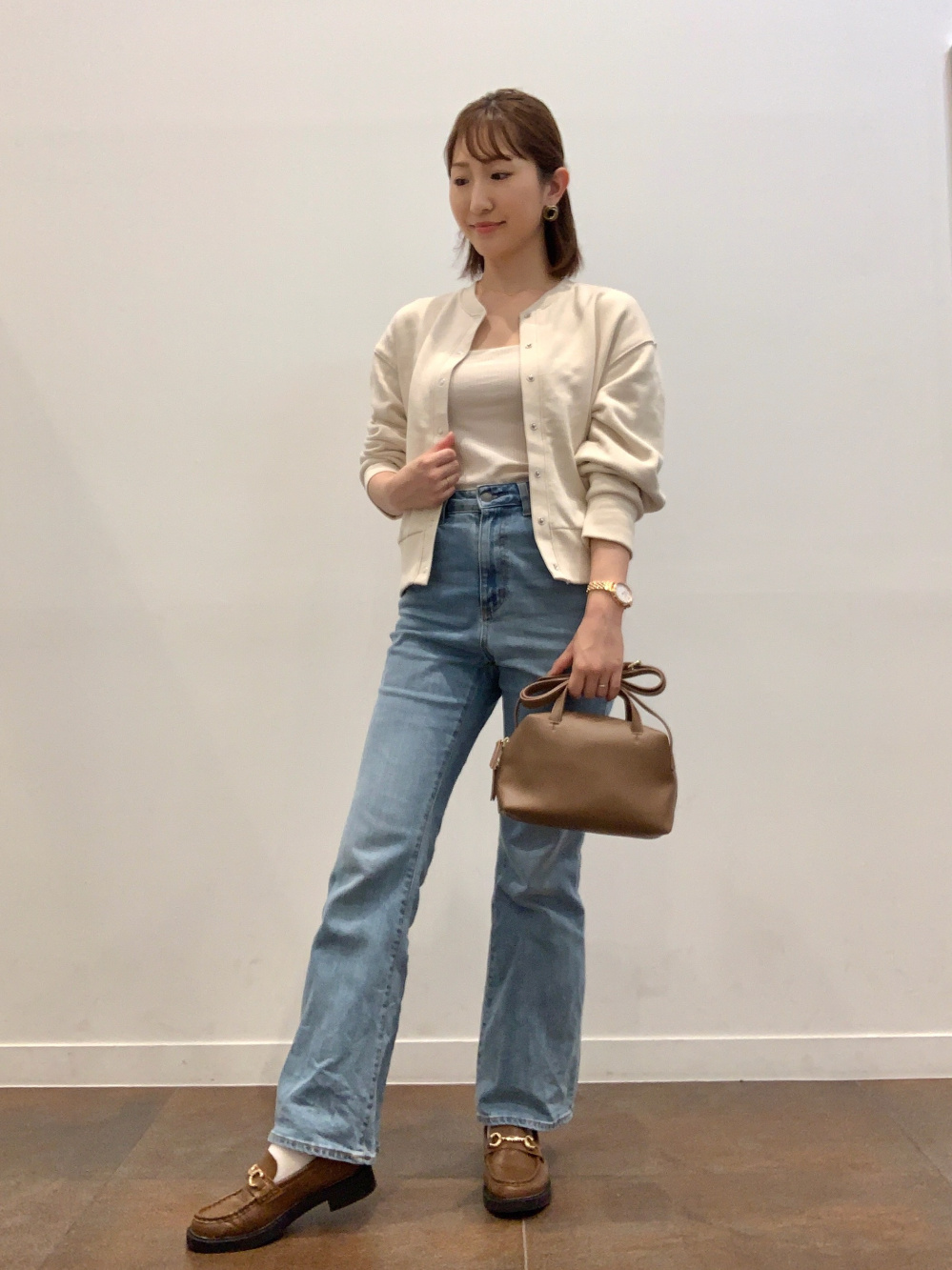 「フレアジーンズC(丈標準72.0～76.0cm)」の着用コーディネート| ジーユー