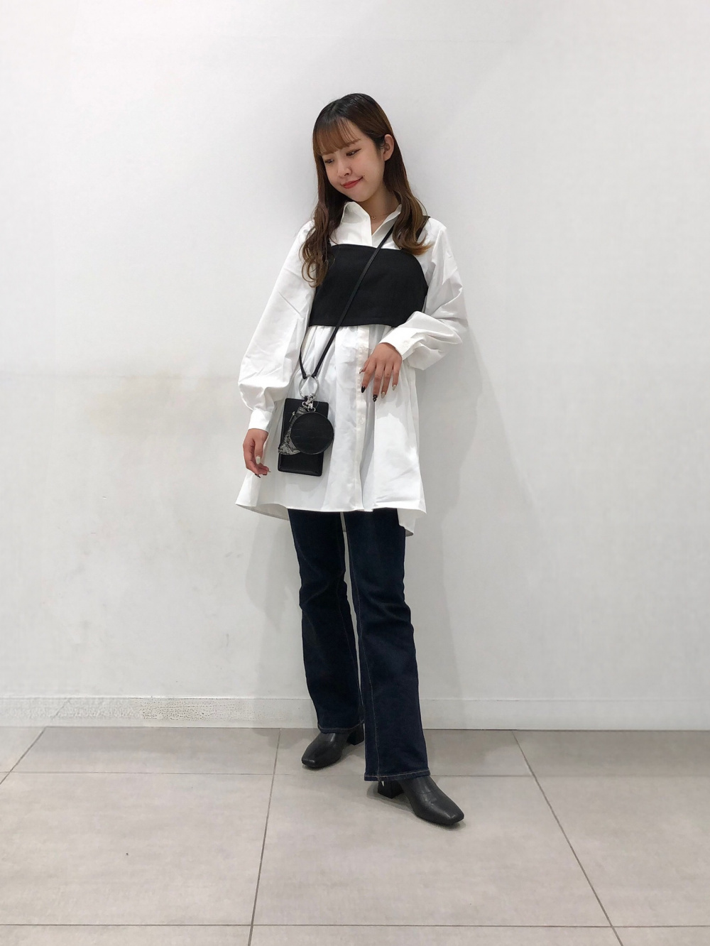 「フレアジーンズC(丈標準72.0～76.0cm)」の着用コーディネート| ジーユー