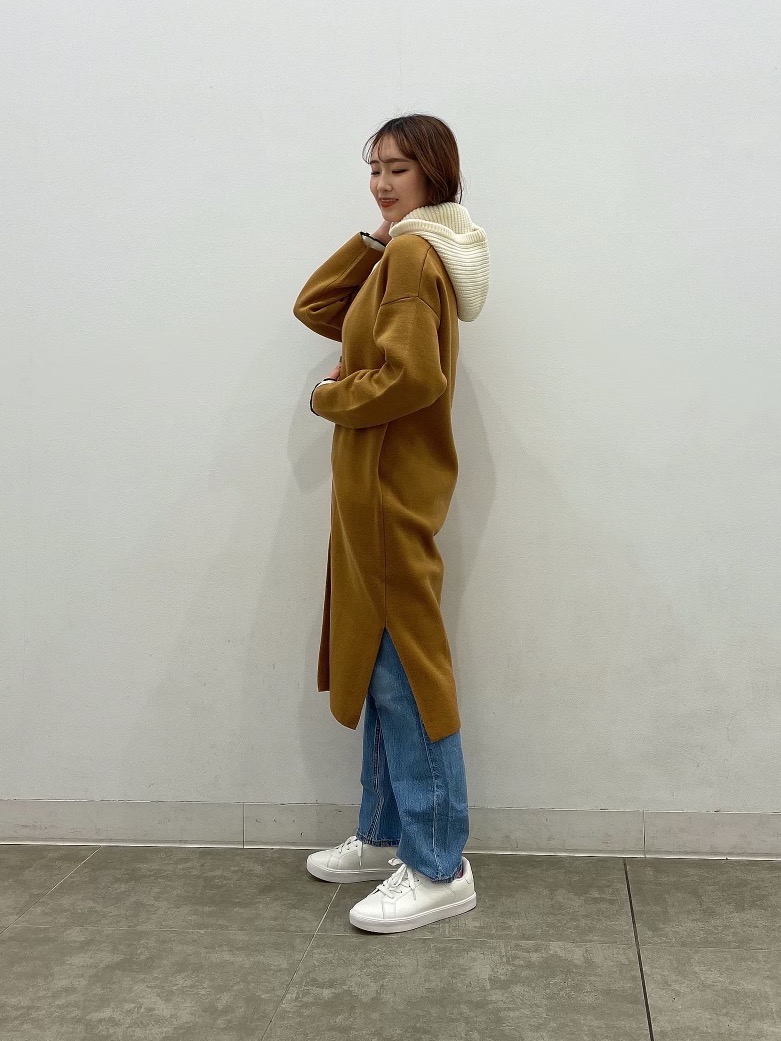 「フレアジーンズC(丈標準72.0～76.0cm)」の着用コーディネート| ジーユー