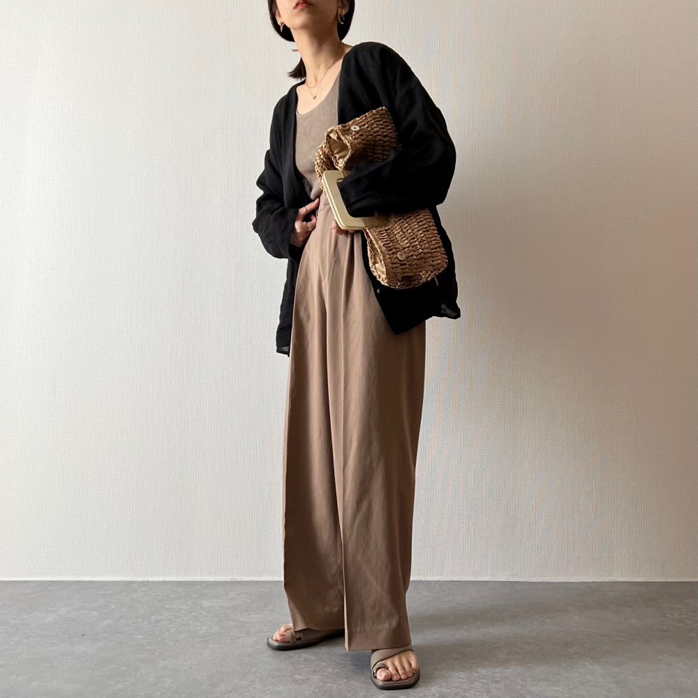 「リブスクエアネックニットタンクトップ、オープンカラーシャツ(5分袖)(バンダナ)」の着用コーディネート| ジーユー