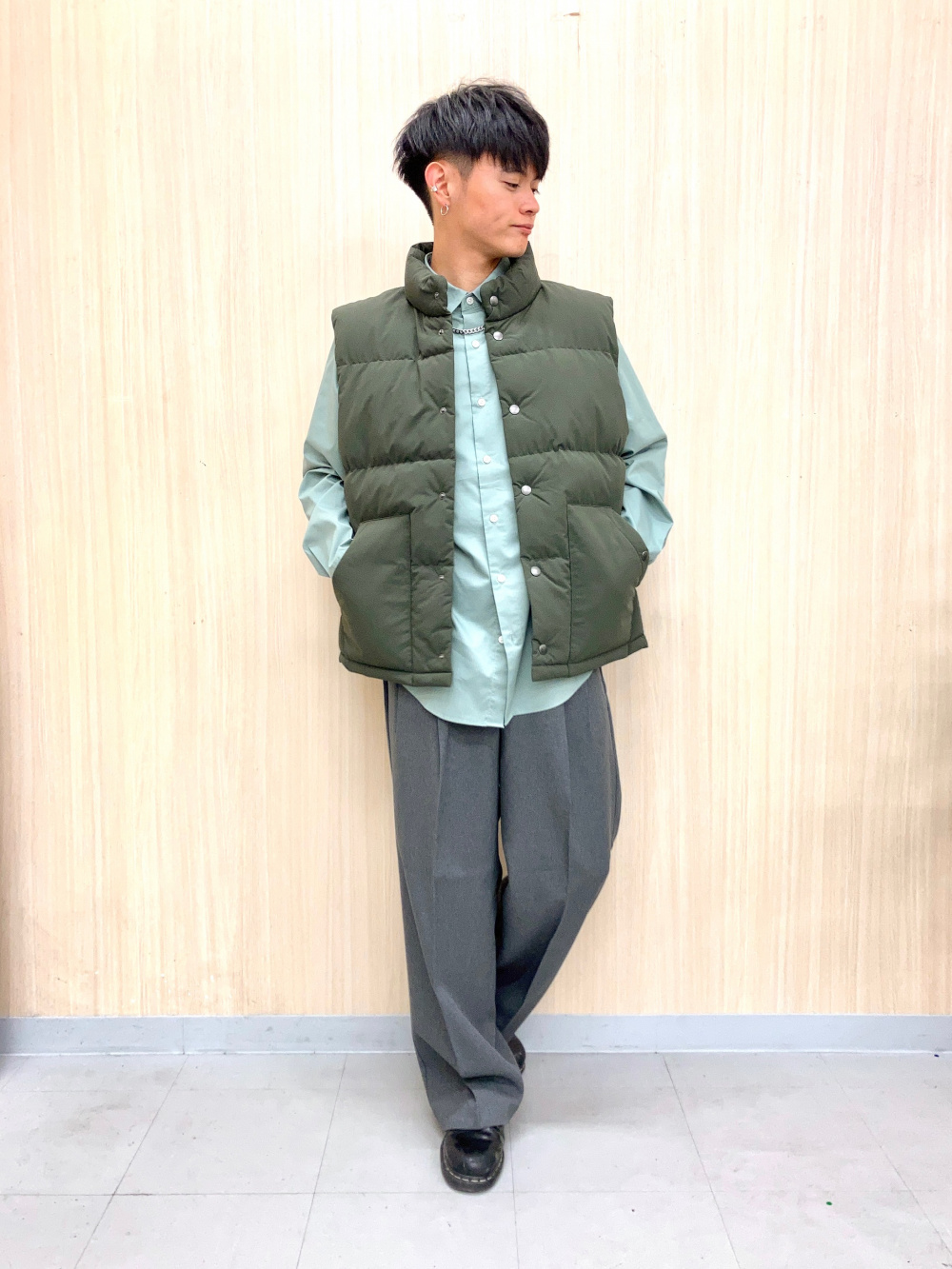 「超寬版直筒褲」的穿搭靈感 | GU