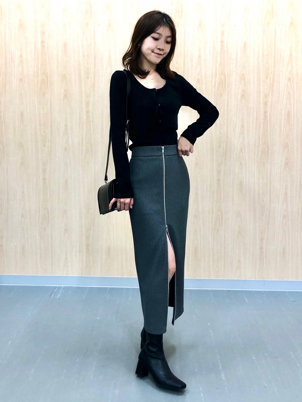 「2ピースクロップドカーディガン(長袖)、タックワイドパンツ(丈標準70.0～74.0cm)」の着用コーディネート| ジーユー