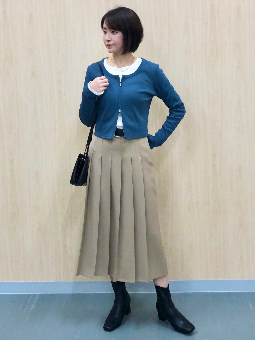 「リブダブルジップカーディガン(長袖)Q、コクーンジョガープルオンパンツ(丈標準67.5～71.5cm)」の着用コーディネート| ジーユー