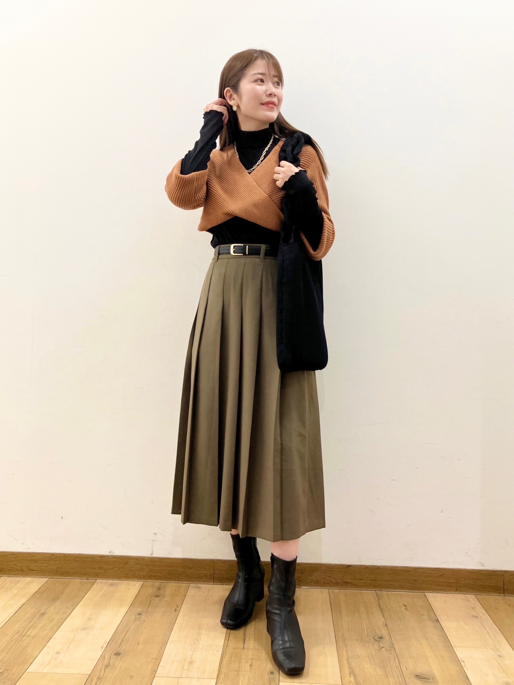 ラッフルスリーブブラウス(長袖)Q、コーデュロイAラインロング ラッフルスリーブブラウス(長袖)Q、コーデュロイAラインロング