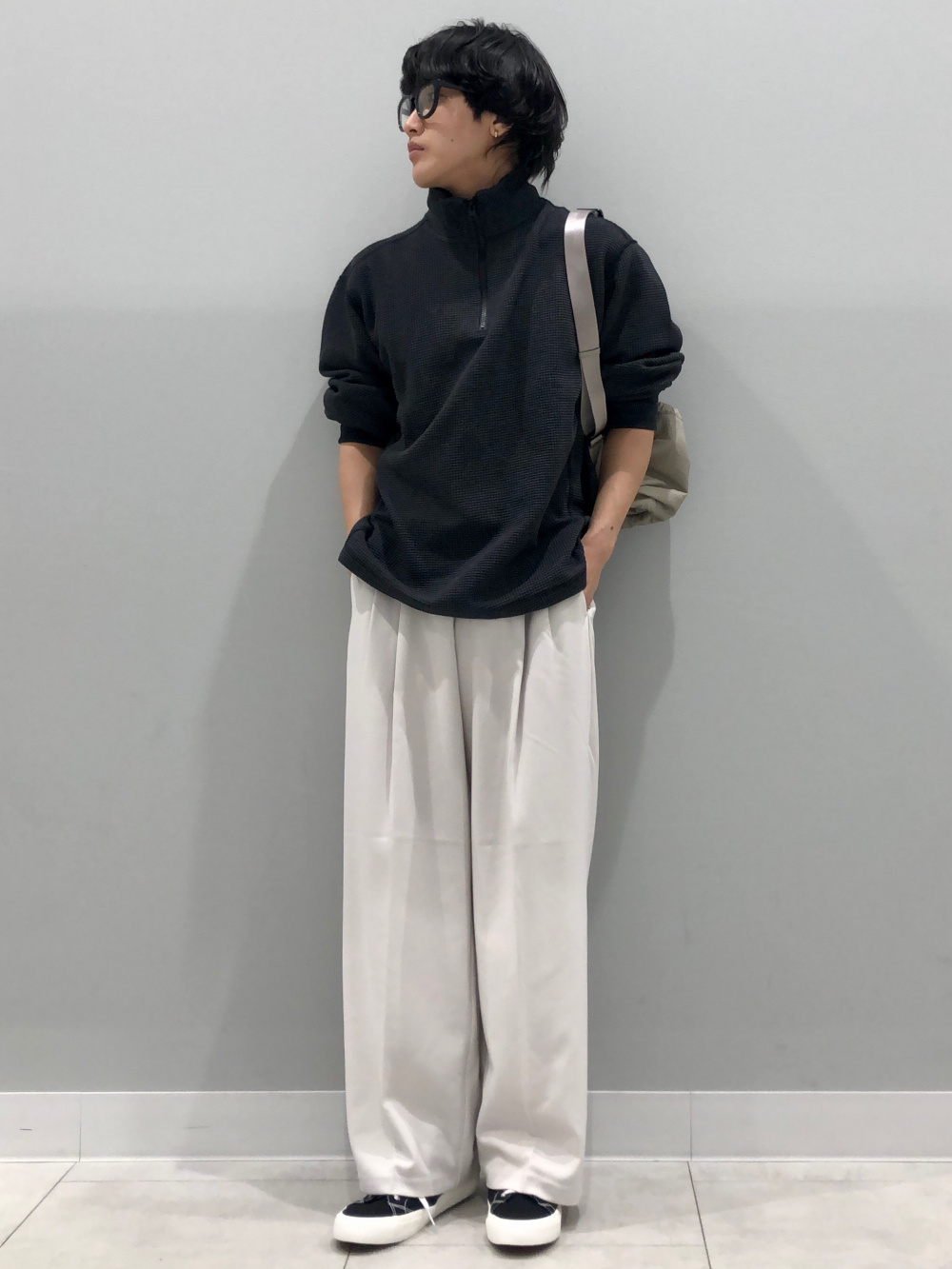 「ヘビーワッフルハーフジッププルオーバー、ウォッシュドユーティリティーシャツ」の着用コーディネート| ジーユー