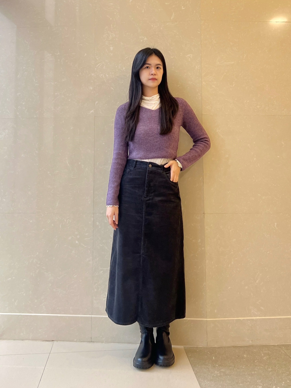 「柔軟V領短版針織上衣(長袖)、透膚高領T恤(長袖上衣)OSB+EC」的穿搭靈感 | GU