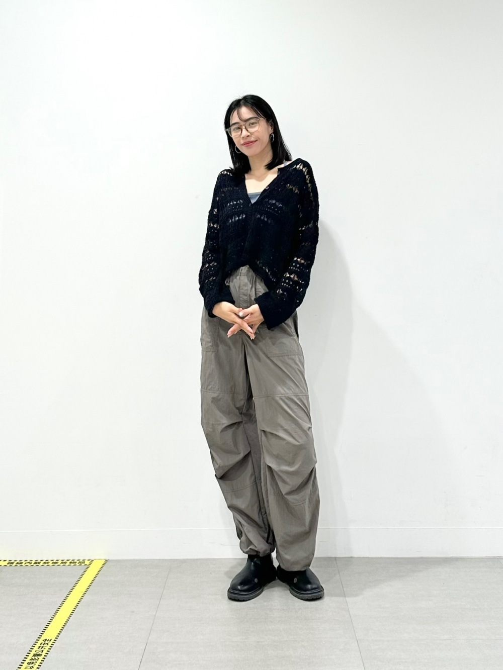 「勾針編織開襟外套(長袖)、平織荷葉裙OSB+EC」的穿搭靈感 | GU