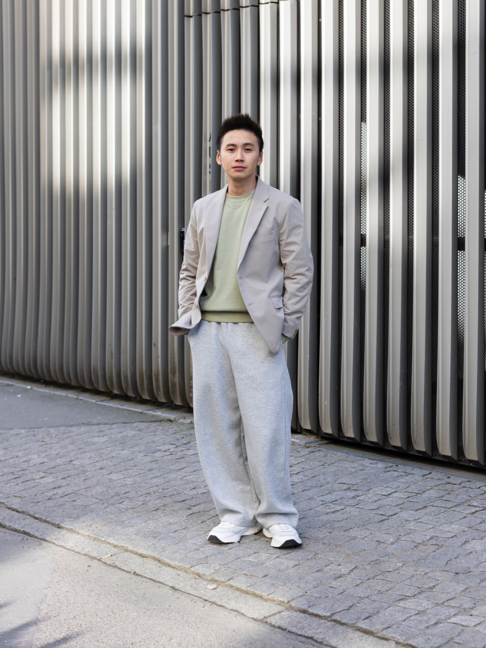 Descubre ideas de looks para「Pantalón (ancho)」| UNIQLO ES