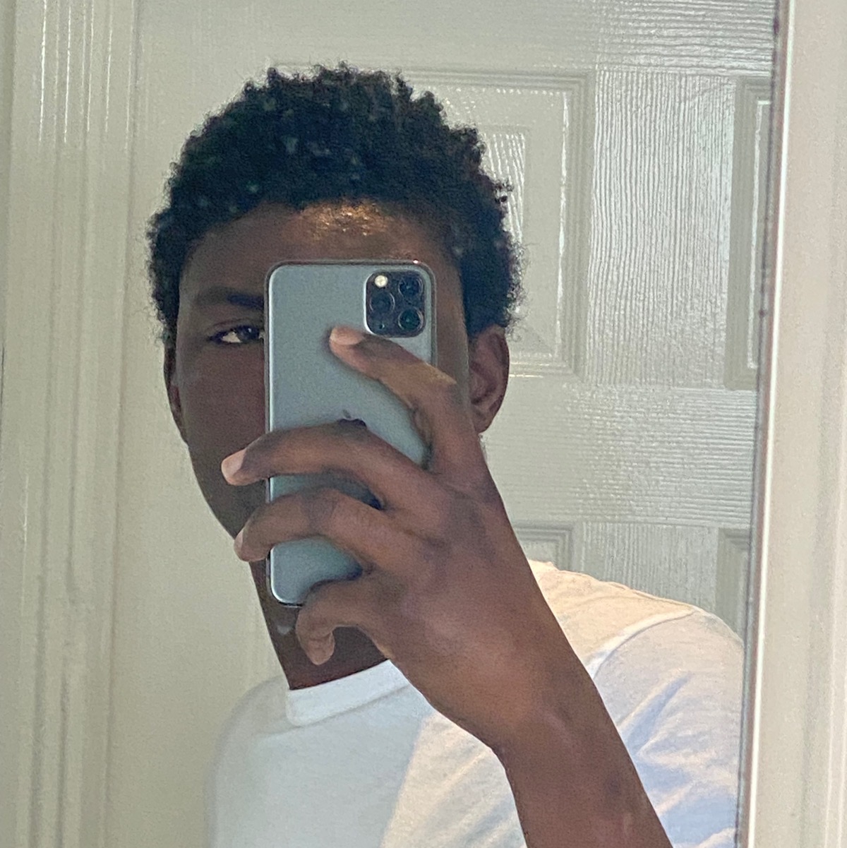 Outfit ideas of Demmy low-key(6′ 0″) | UNIQLO UK