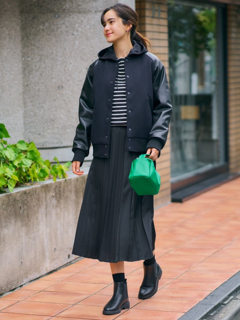 「ソフトタッチタートルネックT（長袖）、スタジアムジャンパー」を使った着こなし| ユニクロ