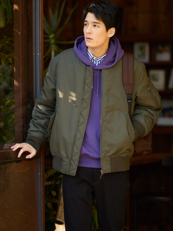 UNIQLO MA1ブルゾン