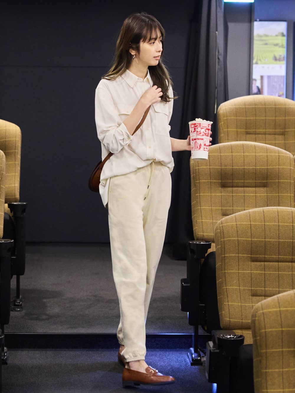 「スウェットパンツ（丈標準64～66cm）セットアップ可能、ポケッタブルUVカットパーカ」を使った着こなし| ユニクロ