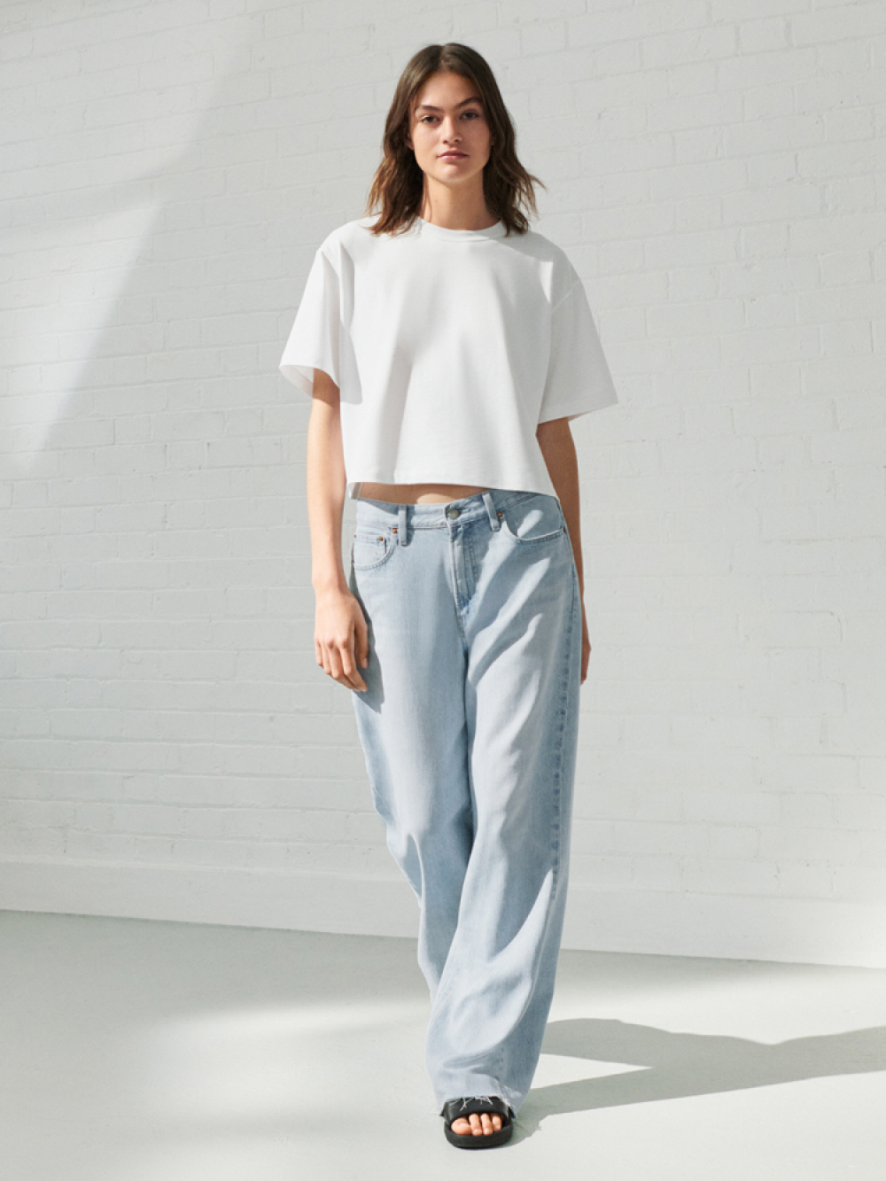 Shop looks for「Wide Straight Jeans、Sneakers」| UNIQLO ID