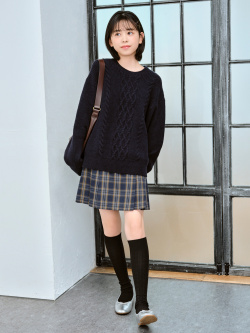 ユニクロ公式 | レザータッチスクエアショルダーバッグ