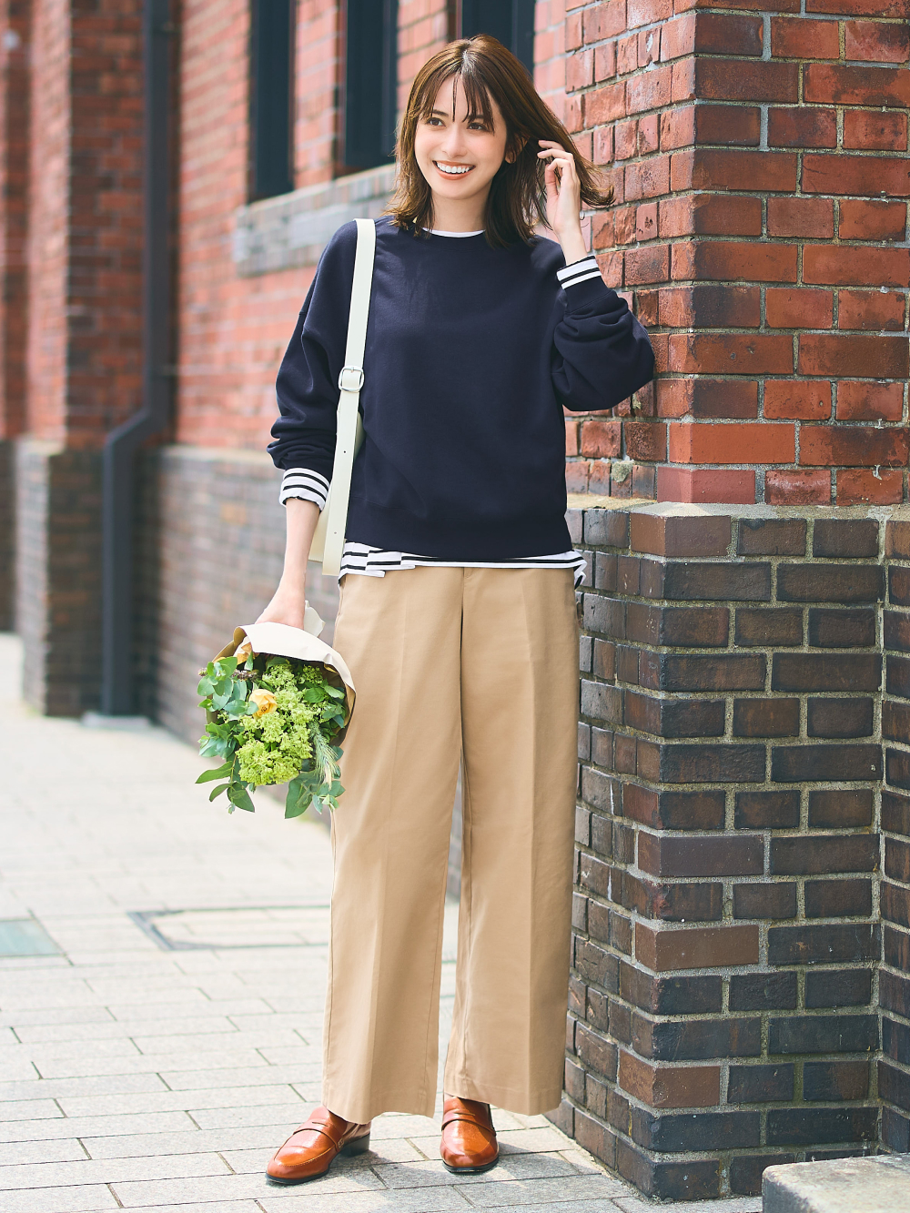 「格紋裙褲 (褲內襠長 7-13cm)、Souffle Yarn 針織衫」穿搭推薦 | UNIQLO香港及澳門