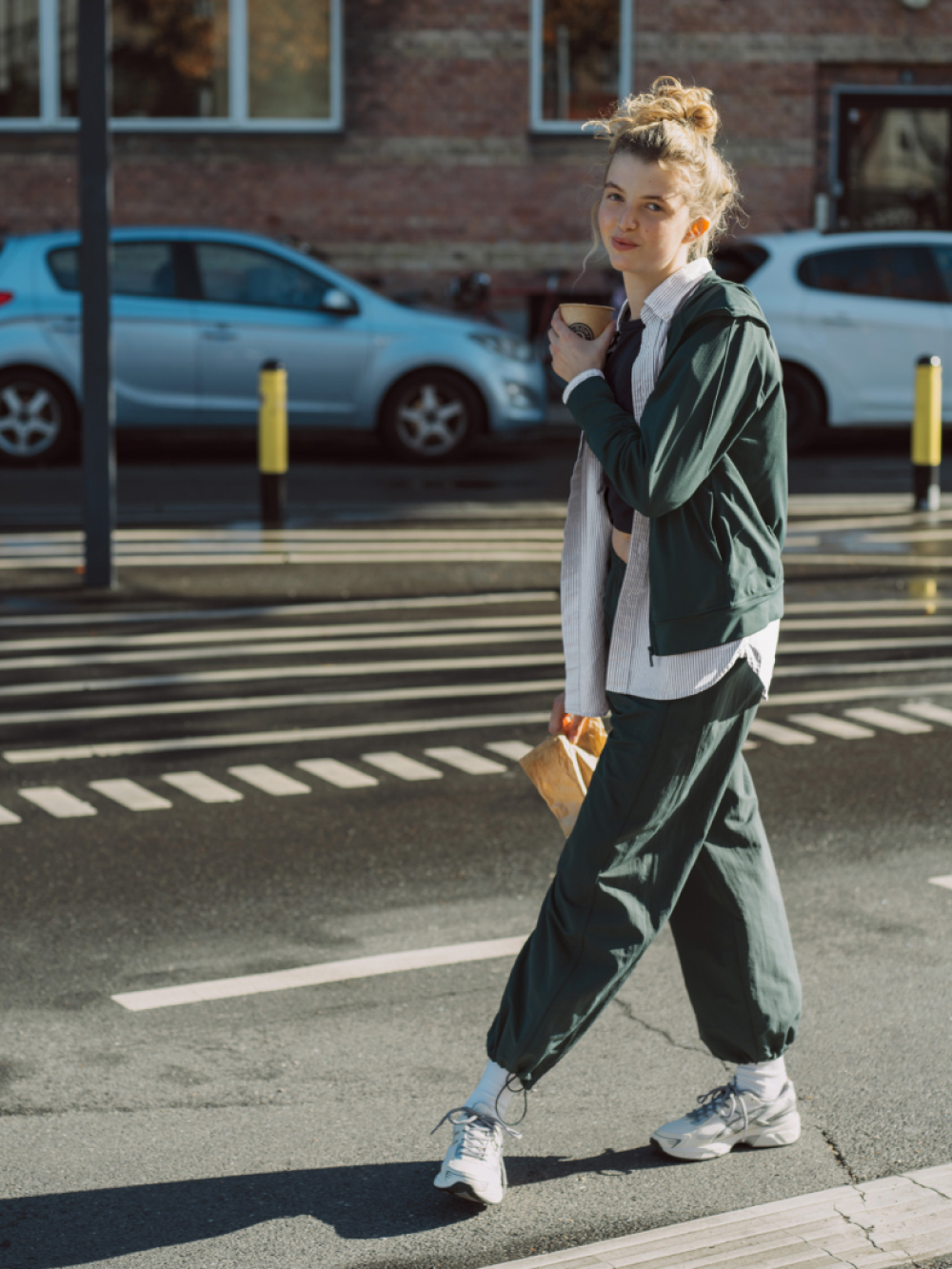 Dapatkan look produk「Jaket Ultra Stretch (Matching Set)、Celana Chino Slim Fit」| UNIQLO ID