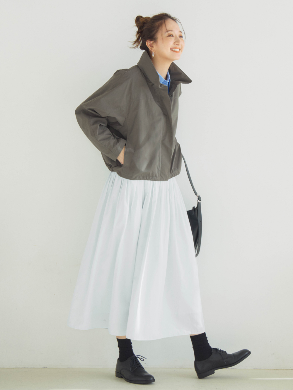Shop looks for「AirSense Relaxed Jacket、Volume Gathered Skirt」| UNIQLO EU Shop looks for「AirSense Relaxed Jacket、Volume Gathered Skirt」| UNIQLO EU