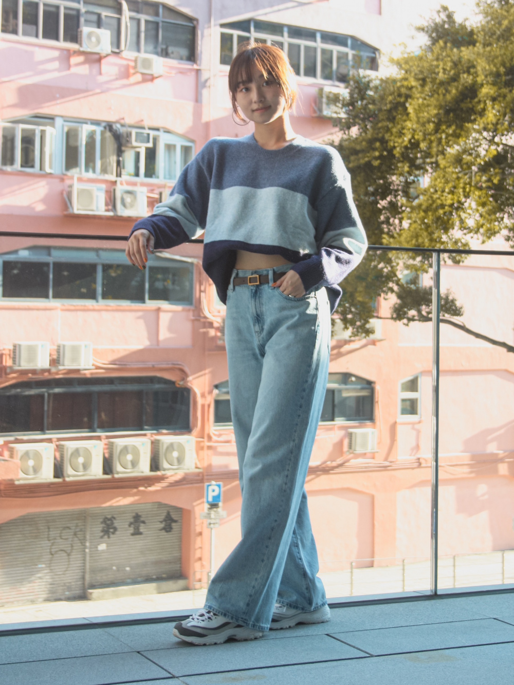 Découvrez les idées de tenues pour 「CHANDAIL EN FIL SOUFFLÉ COL ROND ...