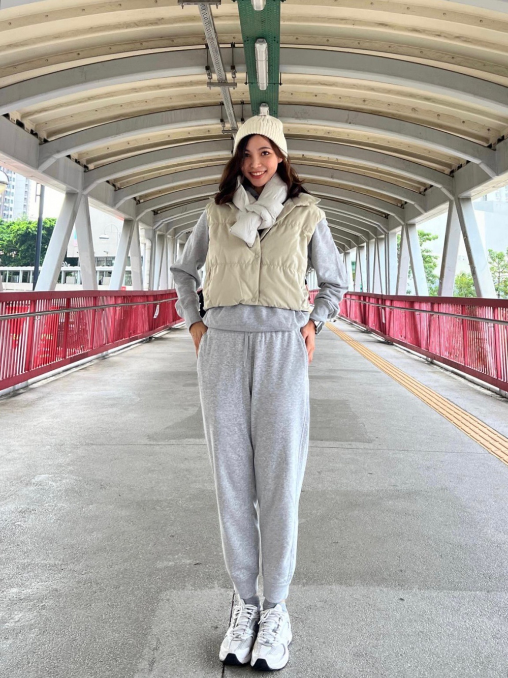 Check styling ideas for「Down Cropped Vest」| UNIQLO PH