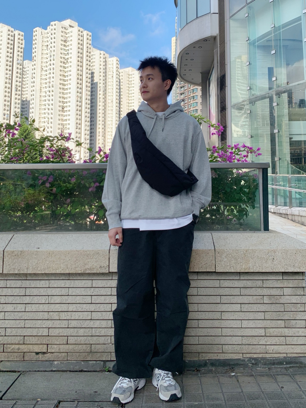 Check styling ideas for「Cross Body Bag」| UNIQLO SG