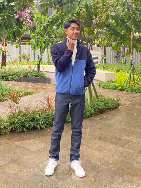 CHECK STYLING IDEAS FOR STRETCH SELVEDGE SLIM FIT JEANS UNIQLO TH