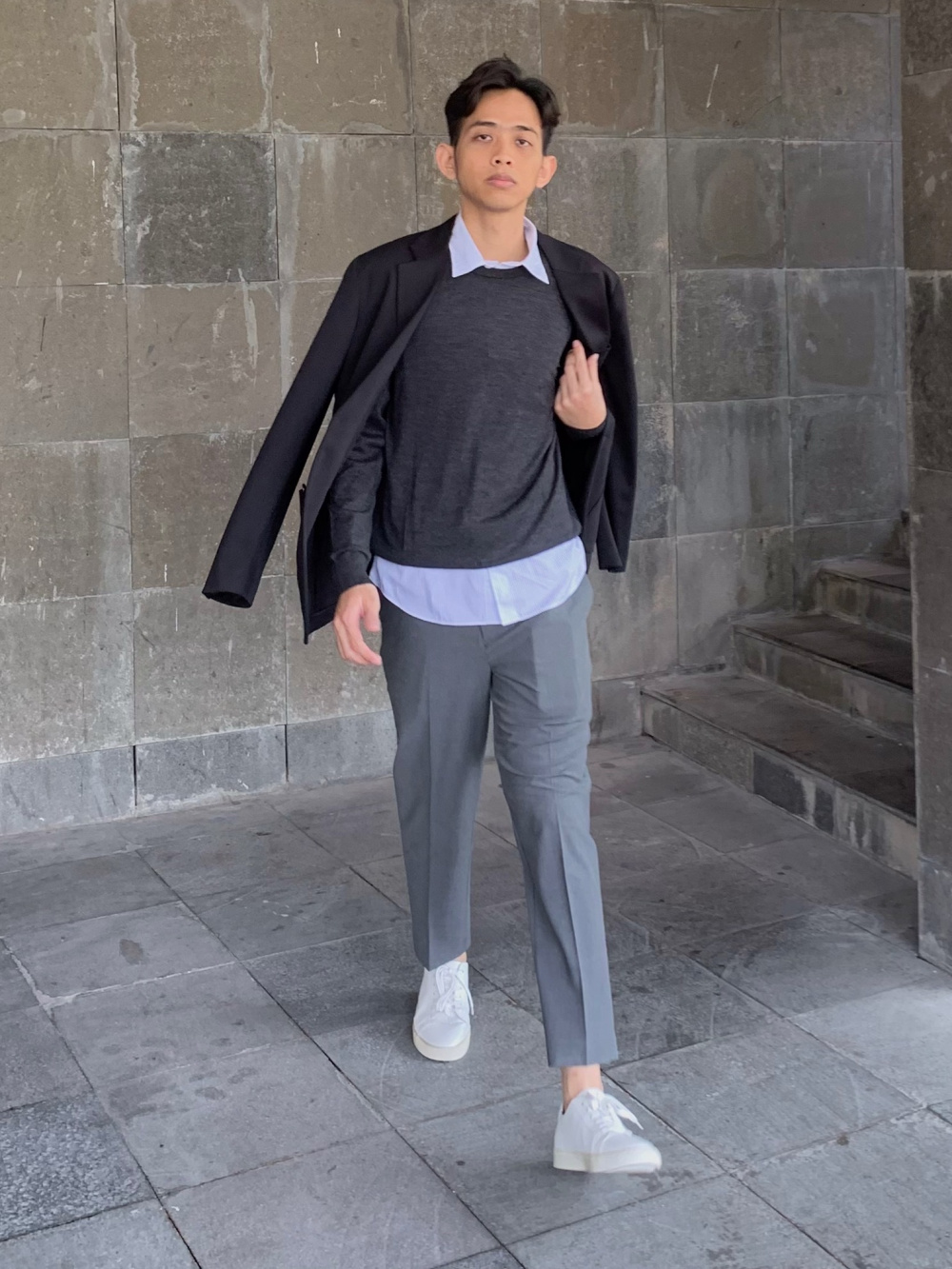 ดูไอเดียสไตล์การแต่งตัวสำหรับ「เสื้อแจ็คเก็ต Comfort กระดุม 2 เม็ด สี ...