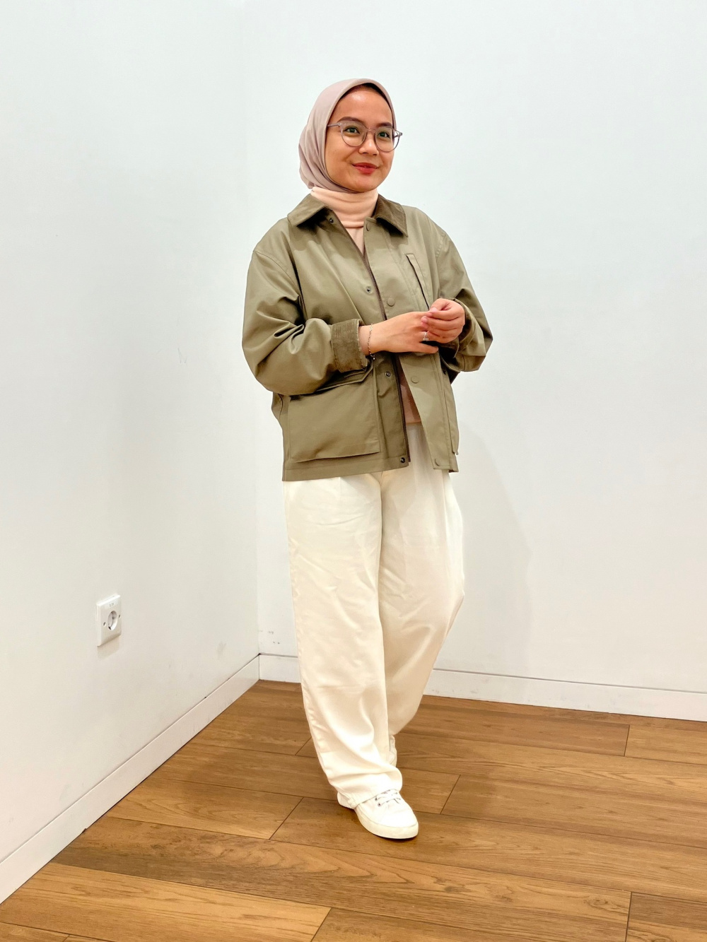 Check styling ideas for「Utility Short Blouson、Round Mini Shoulder Bag ...