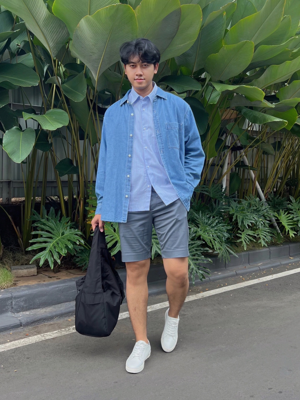 Check styling ideas for「Stretch Slim Fit Shorts、Soft Puffy Shoulder Bag ...