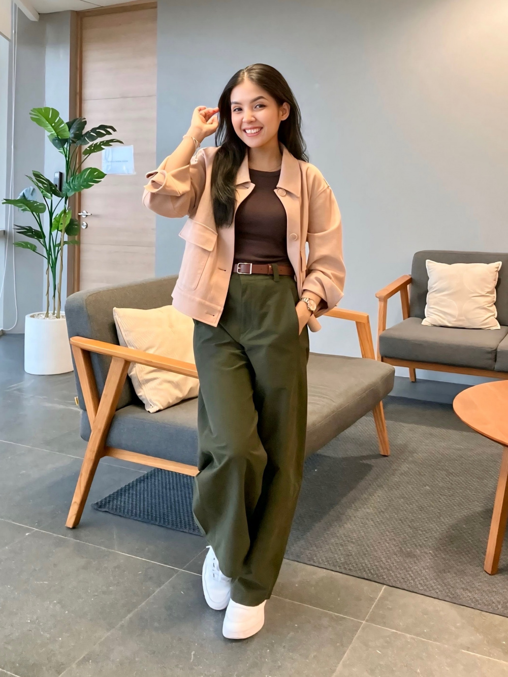 Check styling ideas for「Sweat Sleeveless Hoodie、Jersey Barrel Leg Pants」| UNIQLO PH