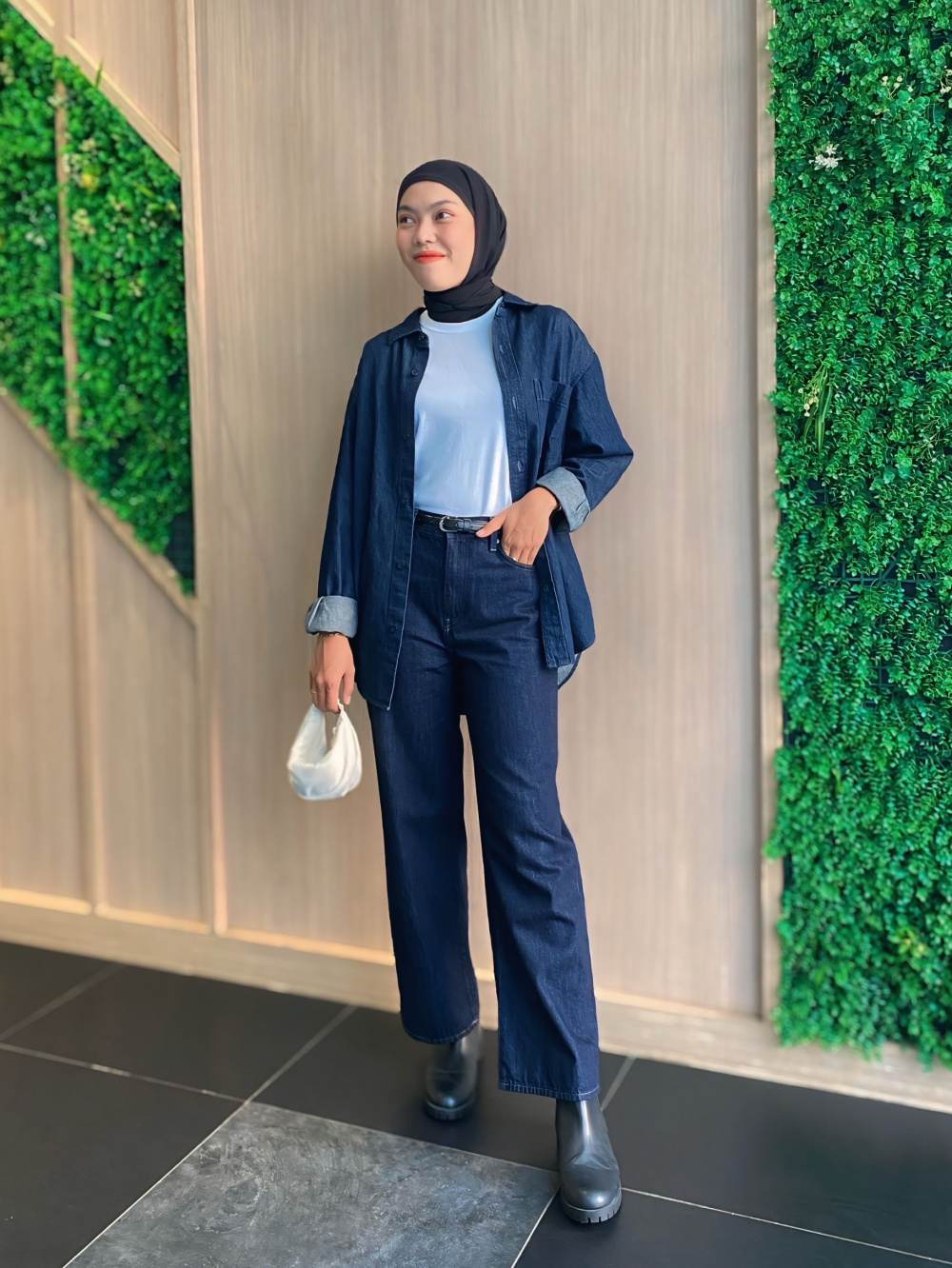 Check styling ideas for「Crew Neck Short Sleeve T-Shirt、AIRism Cotton ...