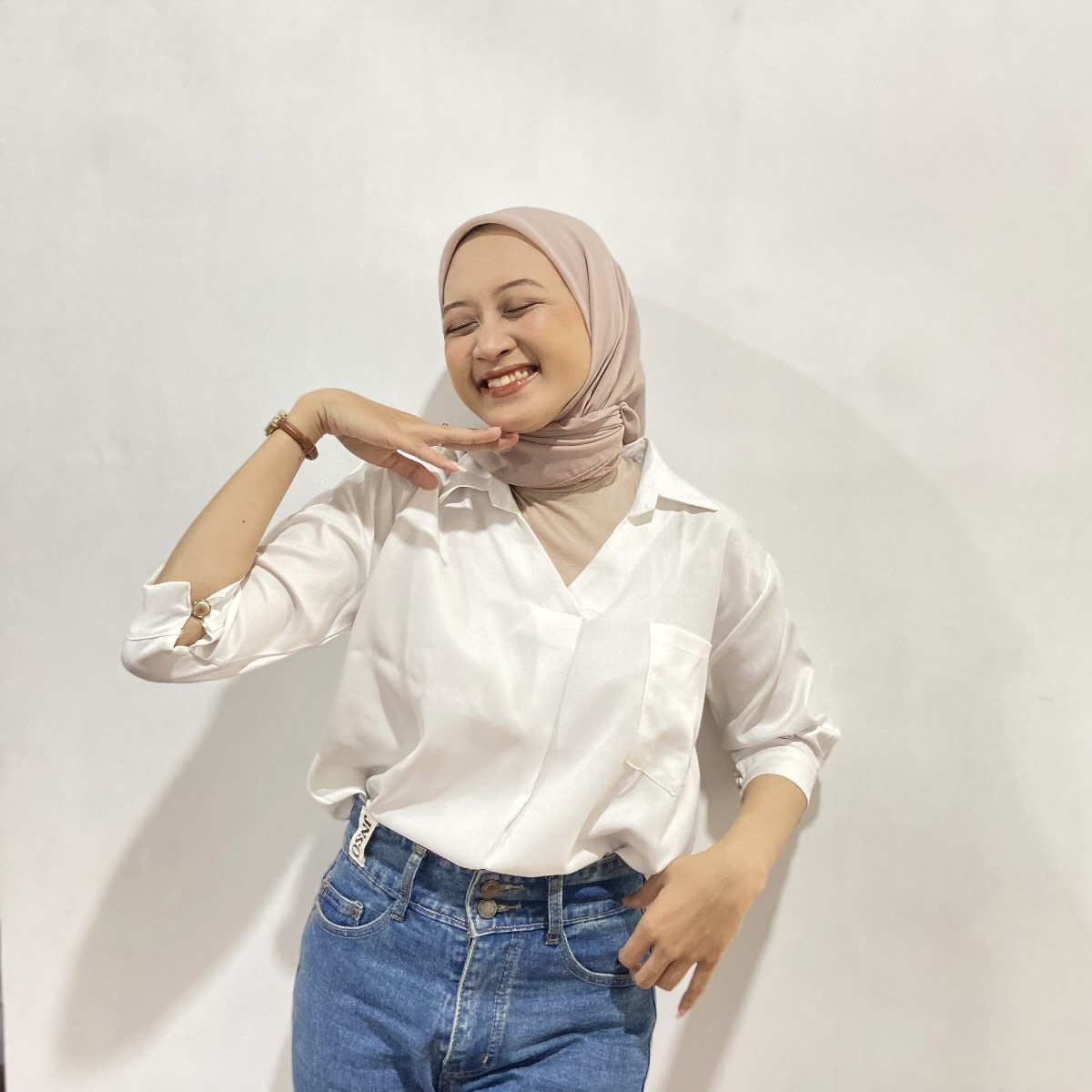 Ide outfit Ulhaq(AEON Mall Deltamas) | UNIQLO ID