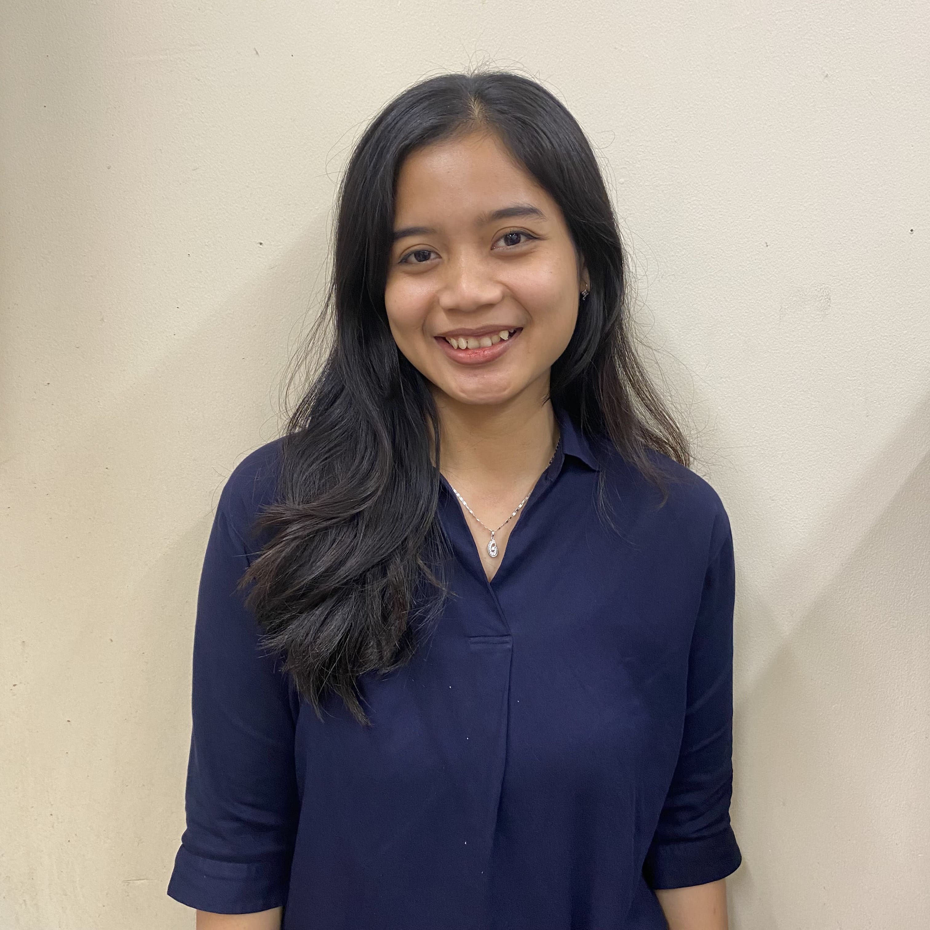 ไอเดียการแต่งตัวของ Ira(Pantai Indah Kapuk) | UNIQLO TH