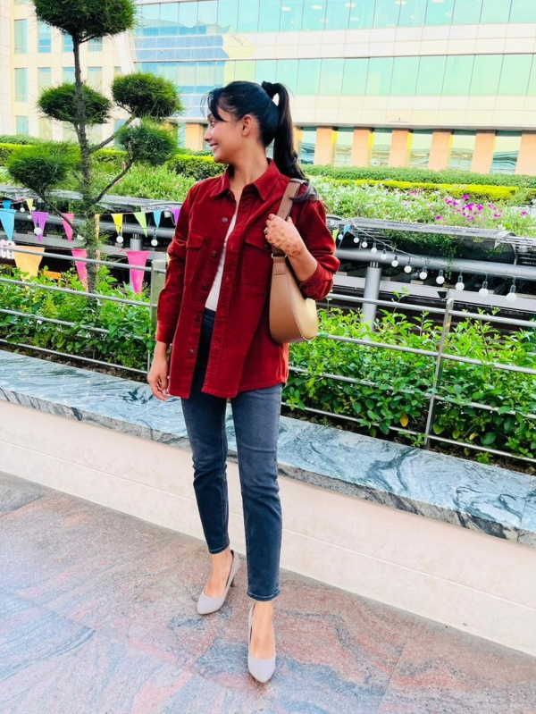 Outfit ideas of Himali(DLF Cyberhub) | UNIQLO IN