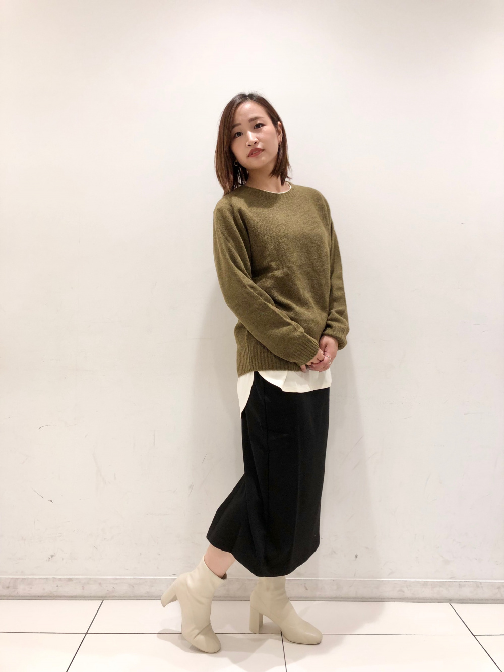 「スウェットプルパーカ（長袖）、ウルトラライトダウンリラックスジャケット 2021年モデル」の着用コーディネート| ユニクロ