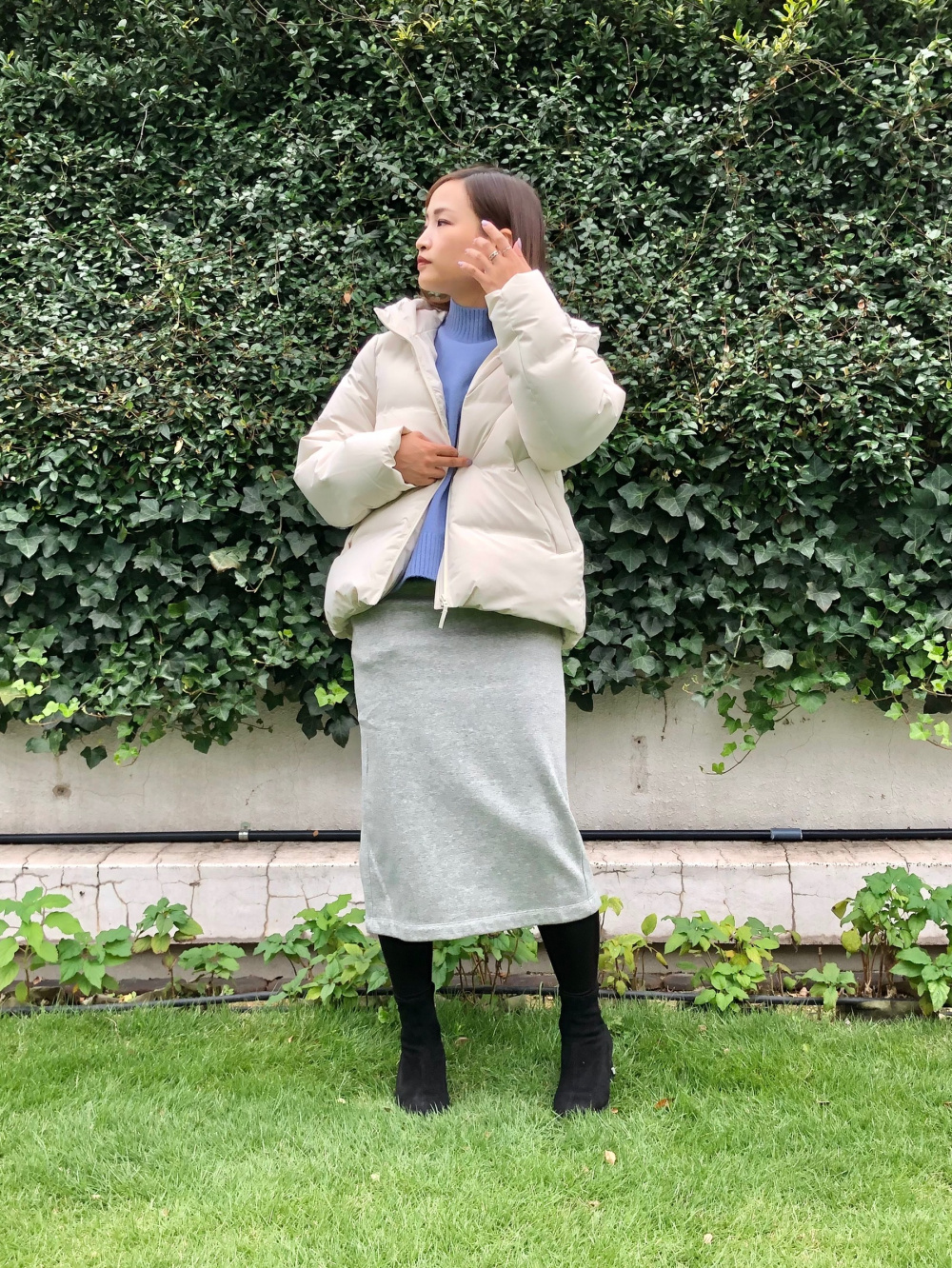 「スウェットプルパーカ（長袖）、ウルトラライトダウンリラックスジャケット 2021年モデル」の着用コーディネート| ユニクロ