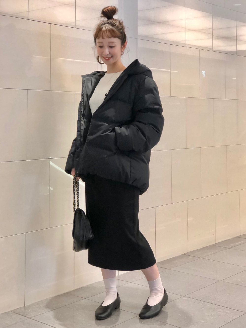 「スウェットプルパーカ（長袖）、ウルトラライトダウンリラックスジャケット 2021年モデル」の着用コーディネート| ユニクロ