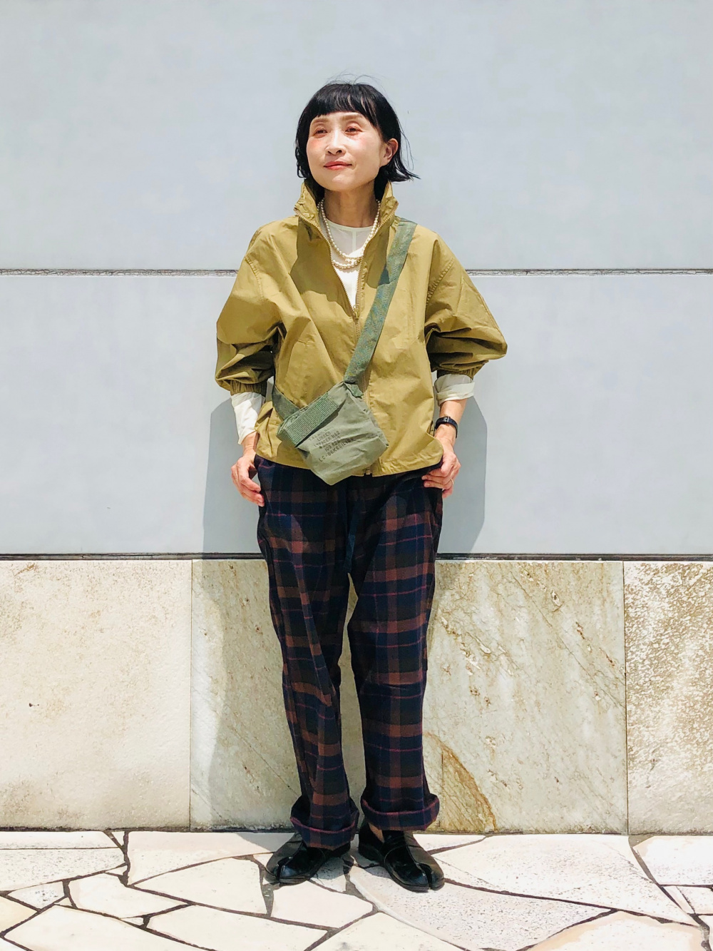 「GIRLS リブサロペット、シアークルーネックTシャツ（長袖）」の着用コーディネート| ユニクロ