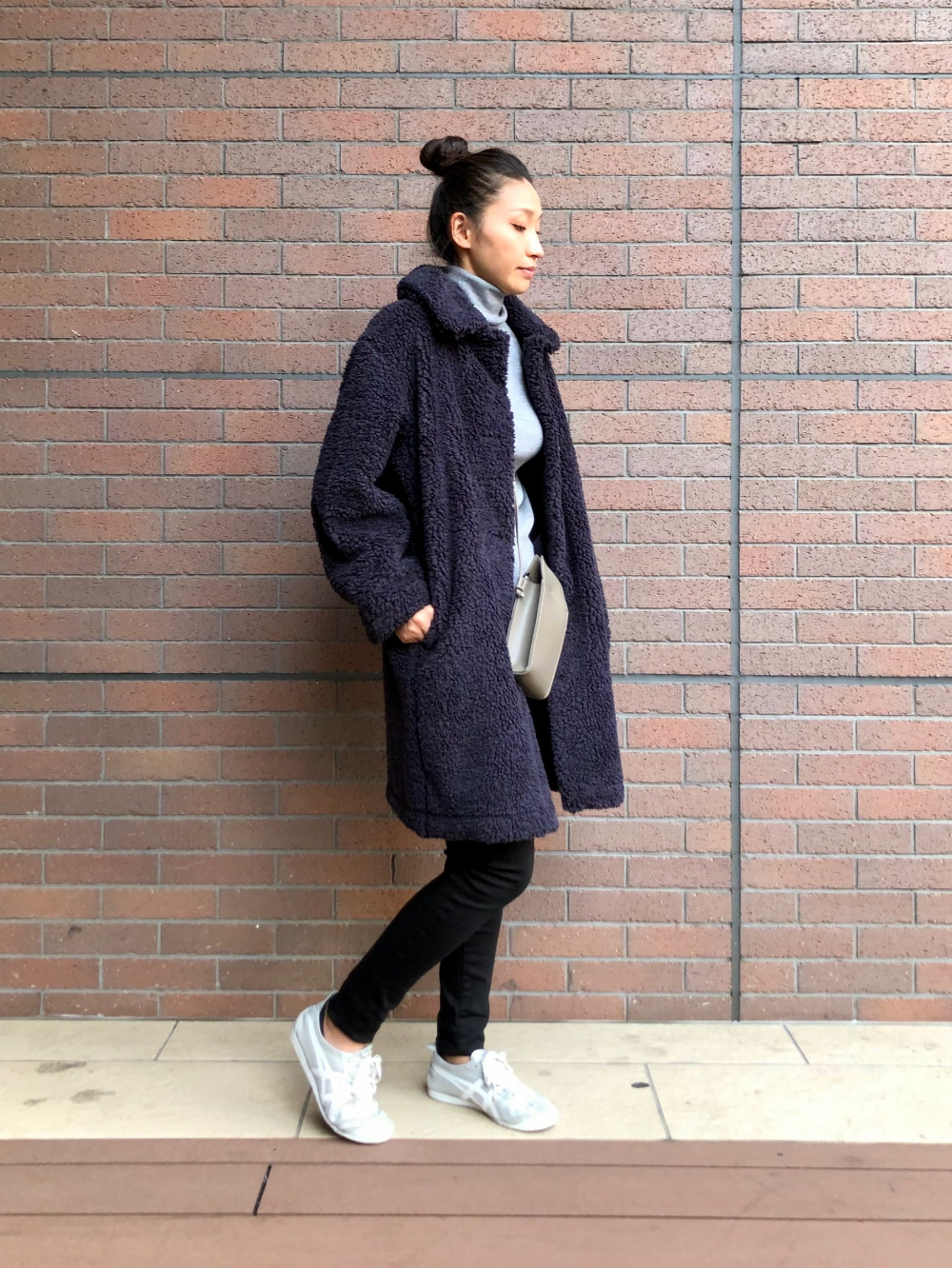 「防風アウターフリースステンカラーコート、エクストラファインメリノリブタートルネックセーター（長袖）」の着用コーディネート| ユニクロ