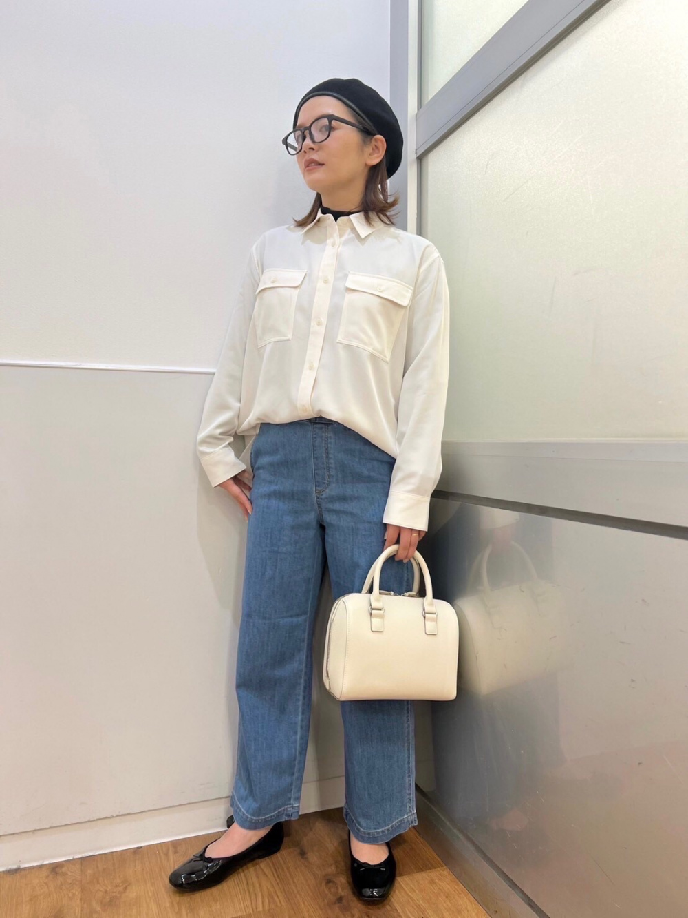 「スムースコットンボーダーニットワンピース（長袖）、レザータッチ2WAYボストンバッグ」の着用コーディネート| ユニクロ