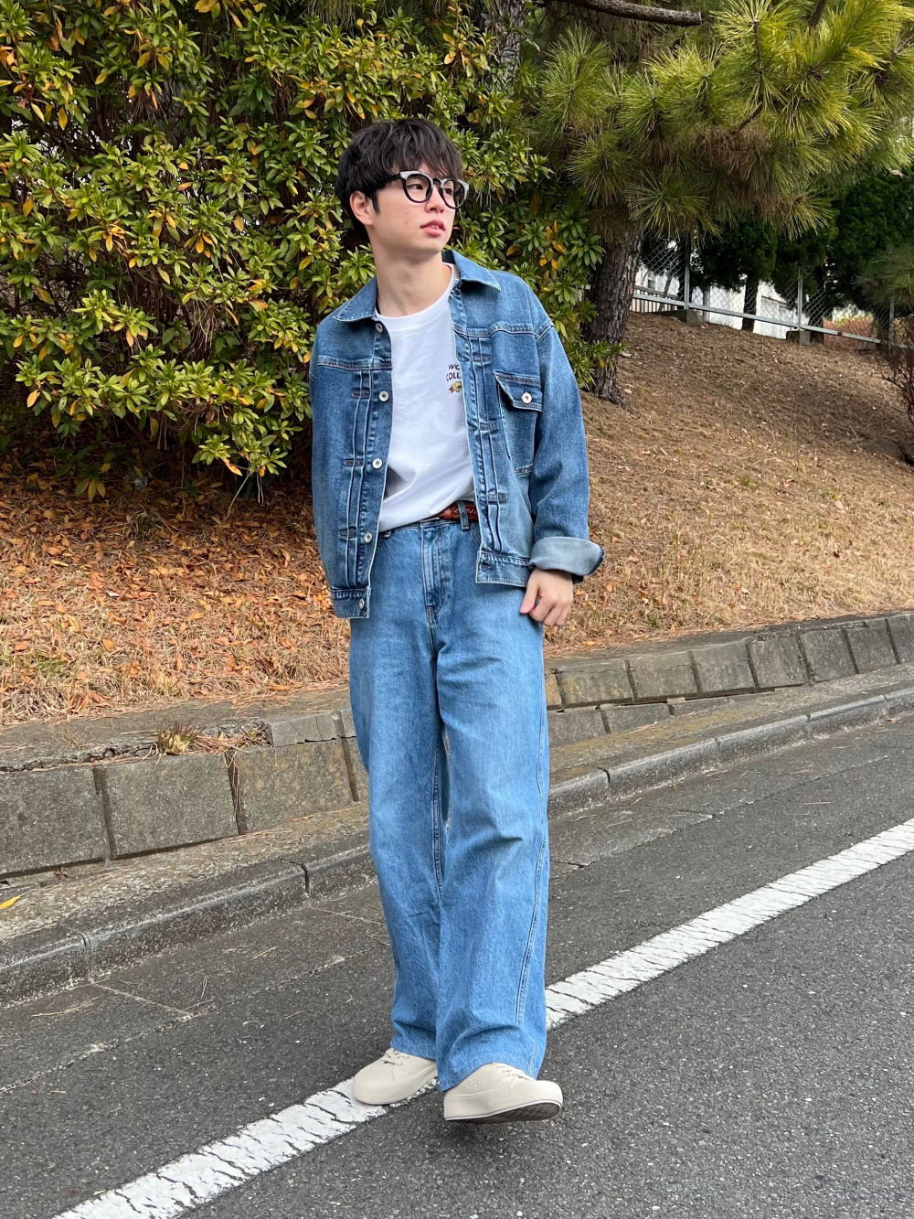 「デニムジャケット、スリムフレアジーンズ（丈標準73cm）」の着用コーディネート| ユニクロ