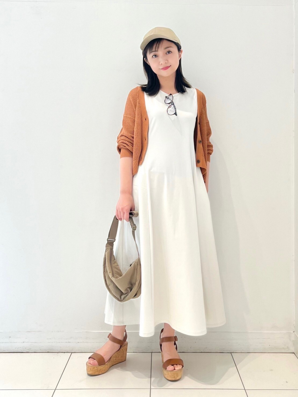 「ウルトラストレッチエアリズムワンピース（ノースリーブ・標準丈・112.5～123.5cm）、感動ジャケット セットアップ可能」の着用 ...