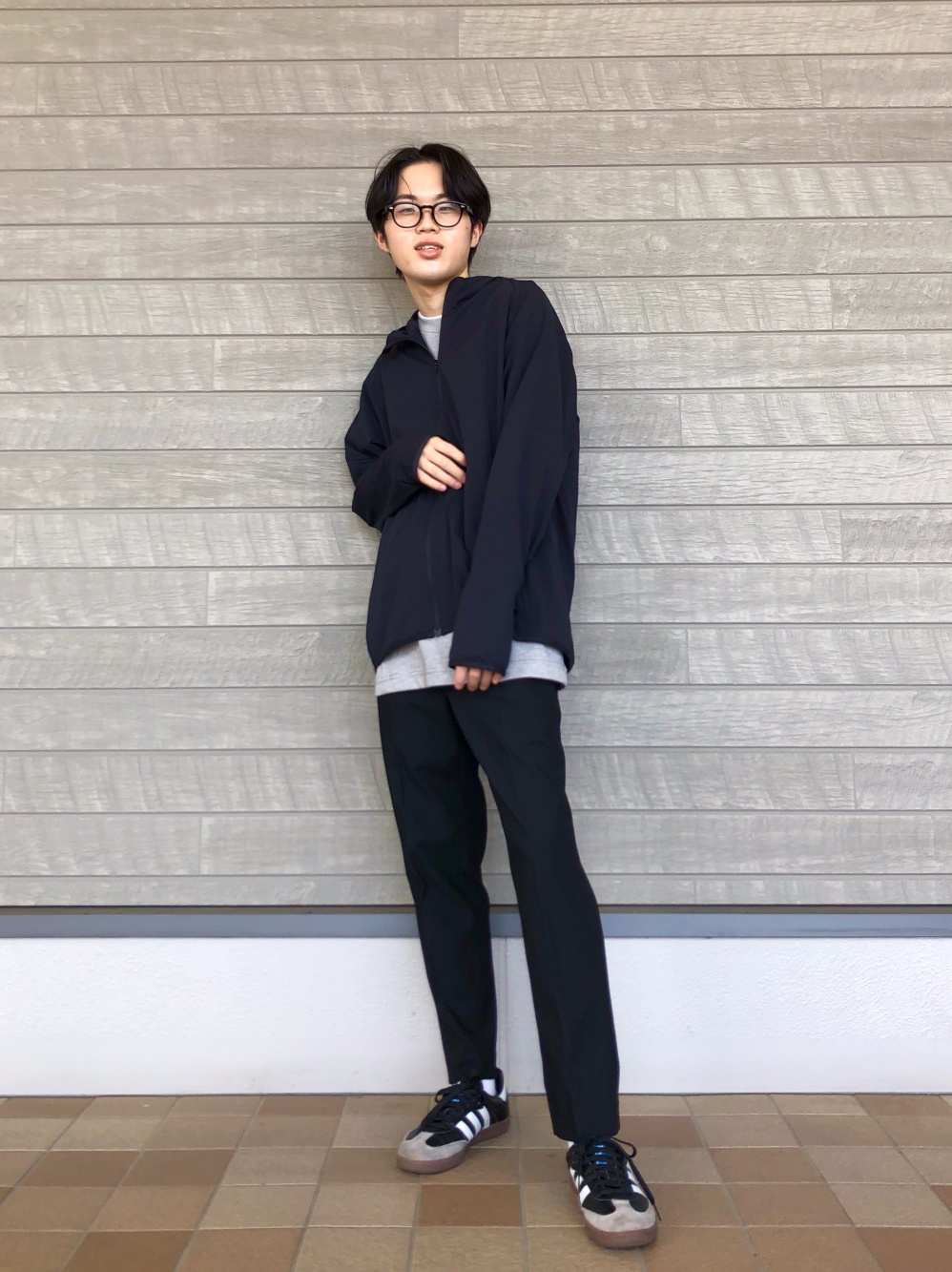 「ドライEX UVカットフルジップパーカ（長袖）」の着用コーディネート| ユニクロ