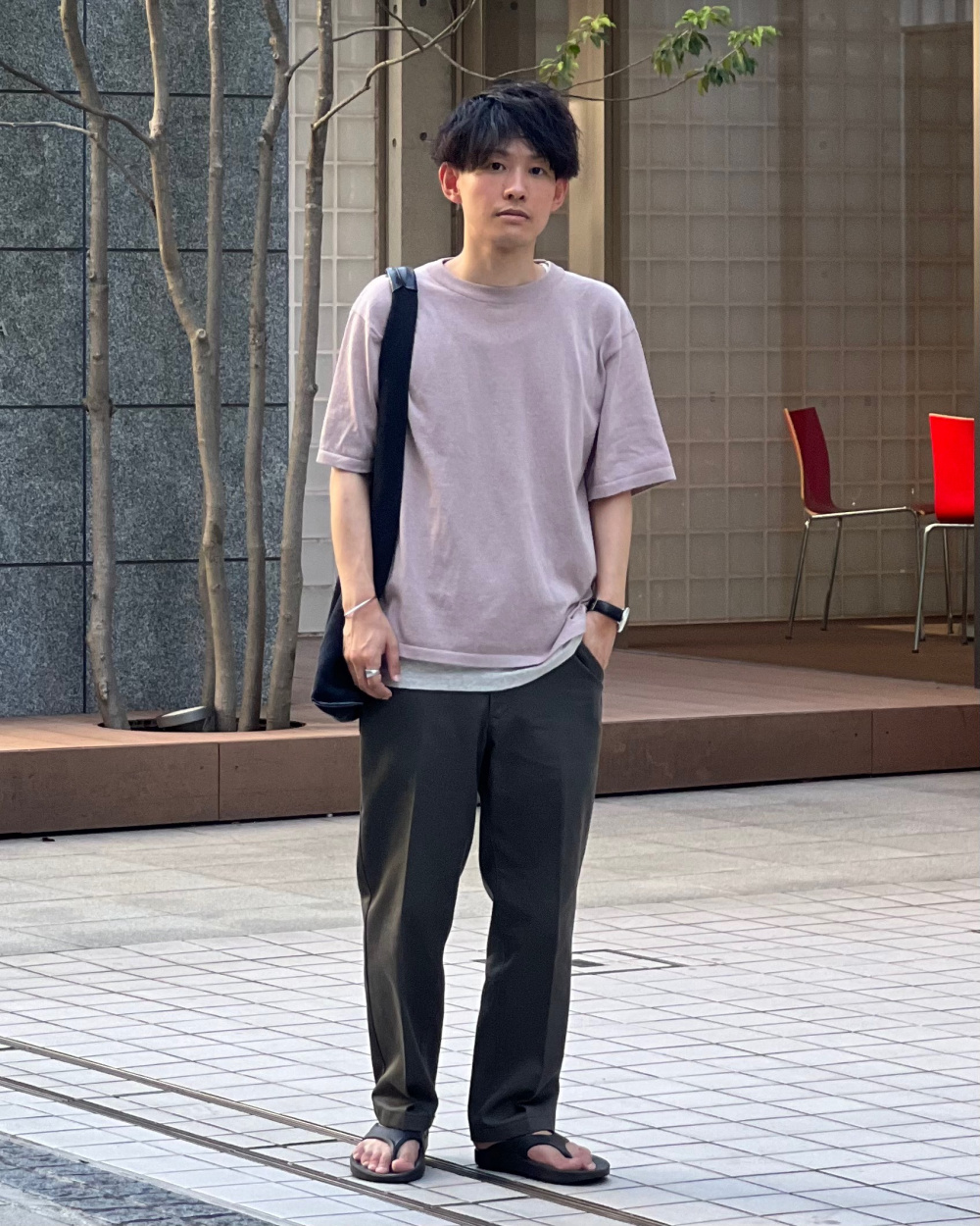 「ニットTシャツ（半袖）、オーバーサイズユーティリティジャケット」の着用コーディネート| ユニクロ公式