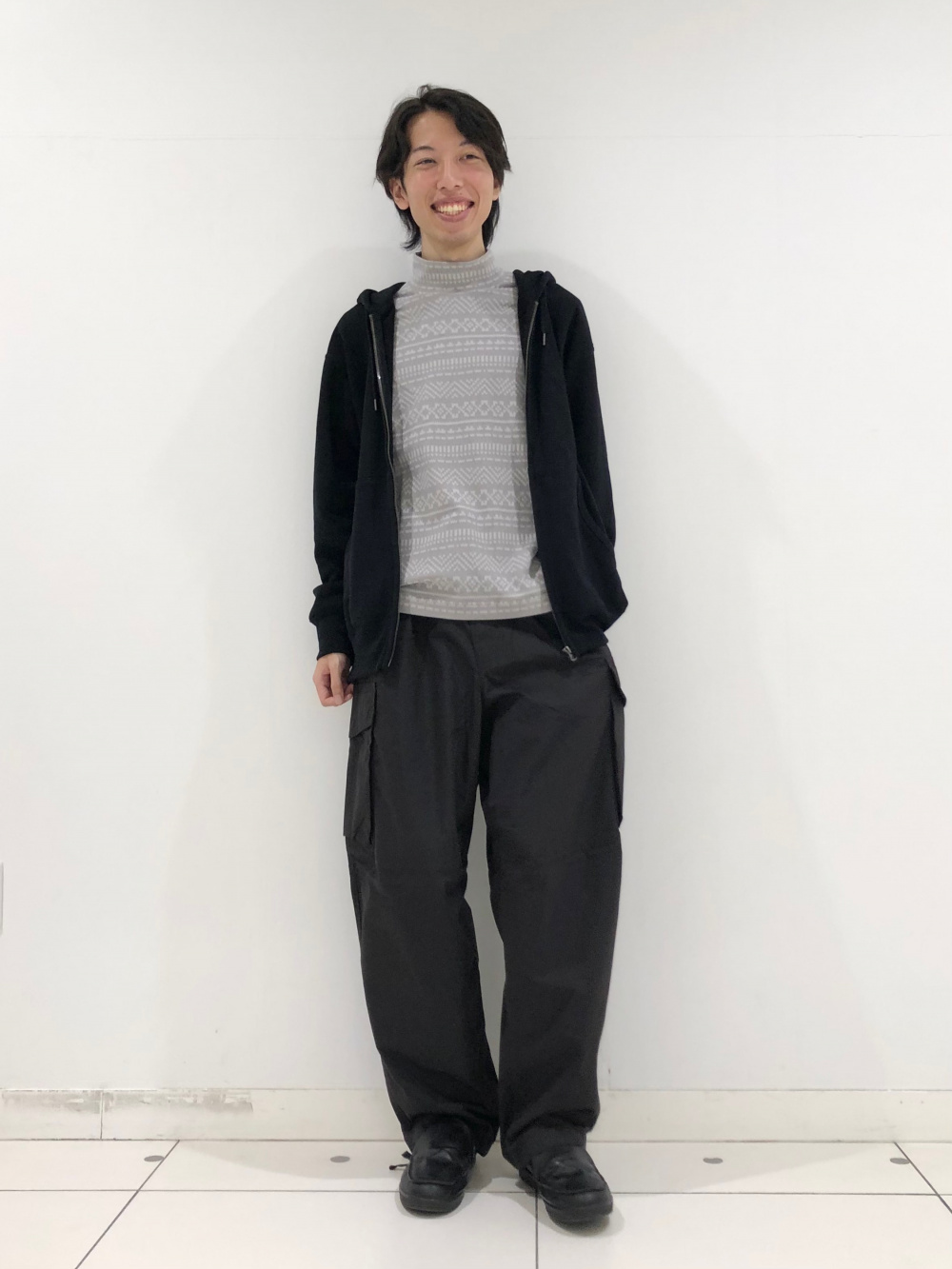 「フリースフルジップジャケット（長袖）、ストレッチフリースプリントモックネックT（長袖）」の着用コーディネート| ユニクロ公式