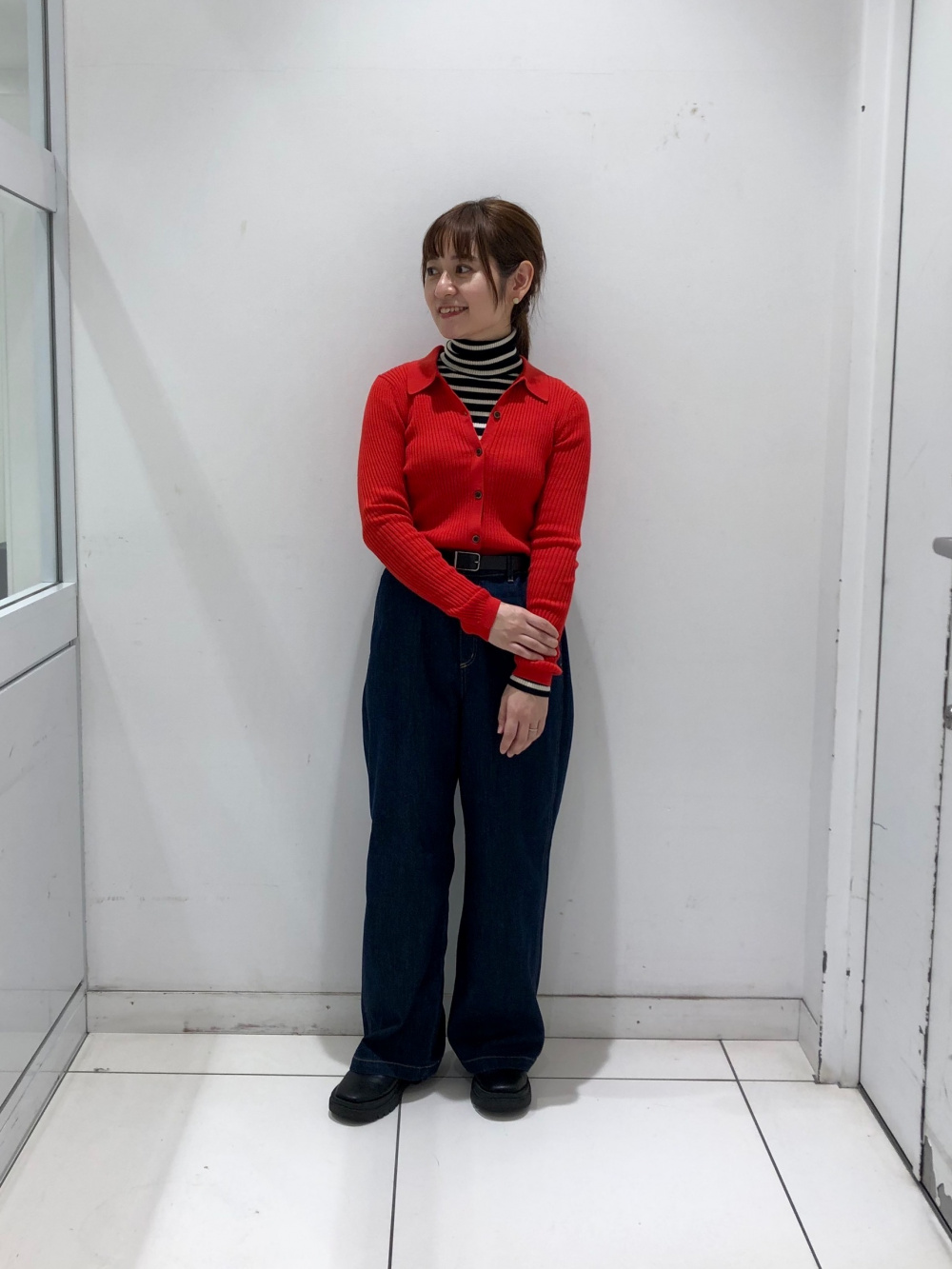 「ピーナッツ スポーツクラブ UT、GIRLS バギージーンズ（デニム）」の着用コーディネート| ユニクロ公式