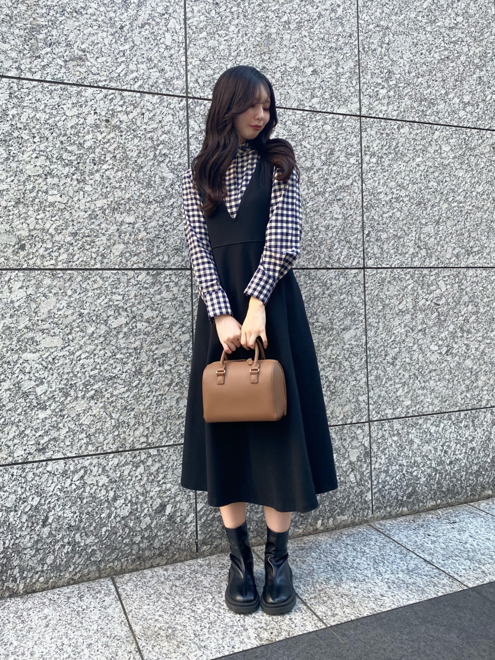 「感動ジャケット セットアップ可能、リブボートネックノースリーブT」の着用コーディネート| ユニクロ公式