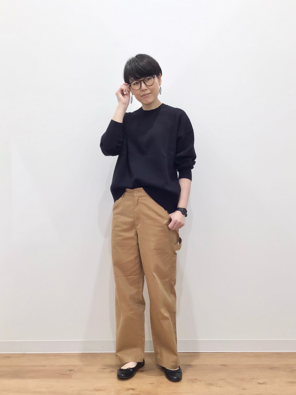 「スムースコットンリラックスクルーセーター、ペインターパンツ」の着用コーディネート| ユニクロ公式