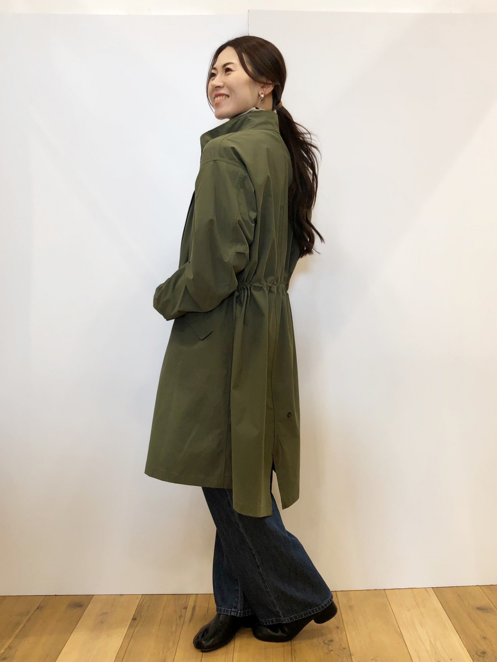 「モッズコート、ドレープデニムタックパンツ（丈標準72～74cm）」の着用コーディネート| ユニクロ公式